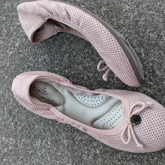 dexflex comfort | Shoes | Dexflex Nude Slip On Ballet Flats Size 95m ...